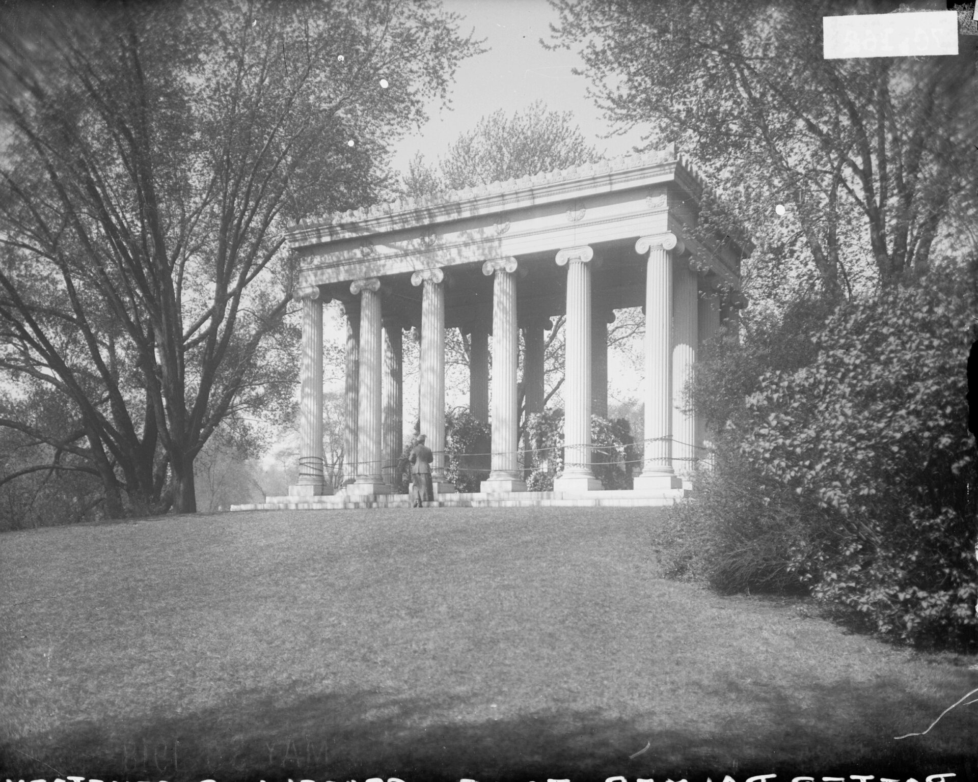 Graceland Cemetery: Mysteries in the Eternal Silence - Chicago History ...