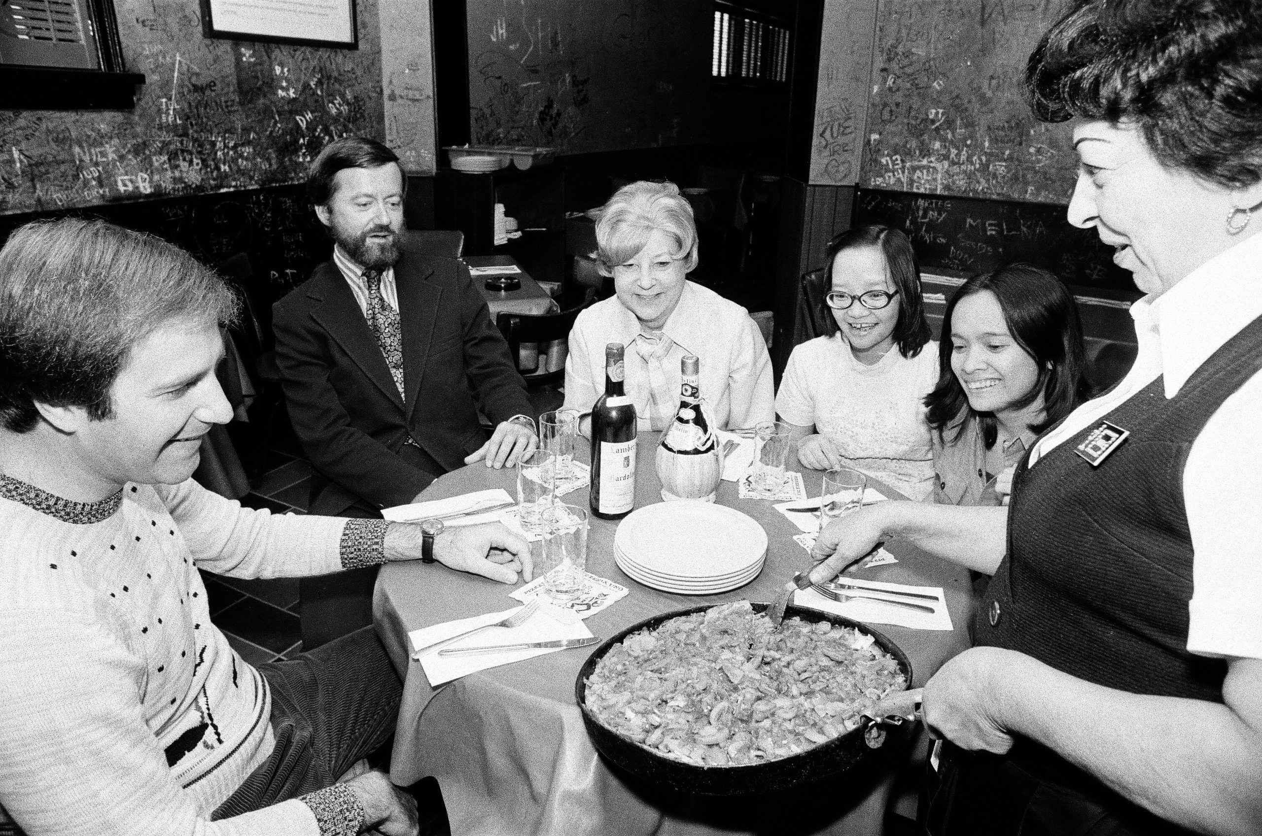 Pizza, Chicago Style - Chicago History Museum