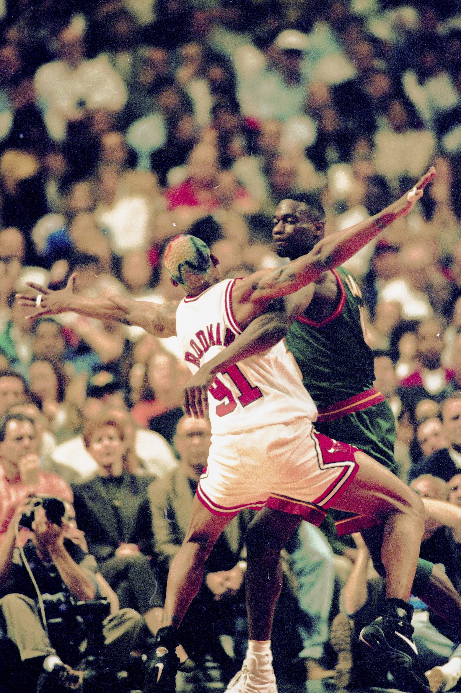 From the Archives: The Chicago Bulls’ First Ring of Honor Class ...