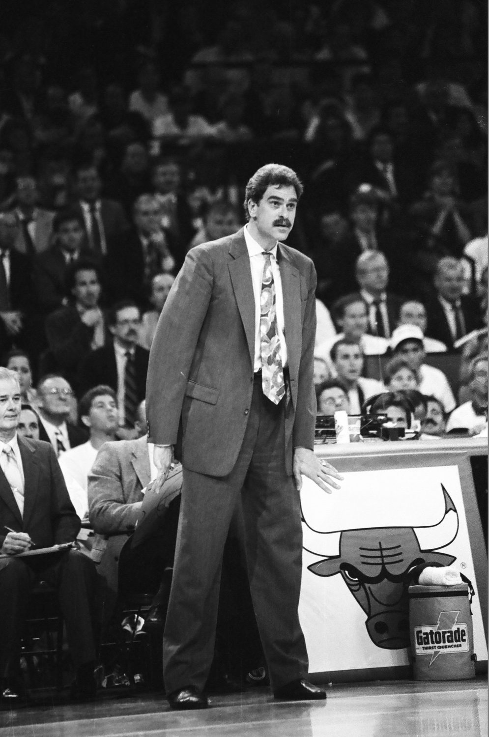 From the Archives: The Chicago Bulls’ First Ring of Honor Class ...