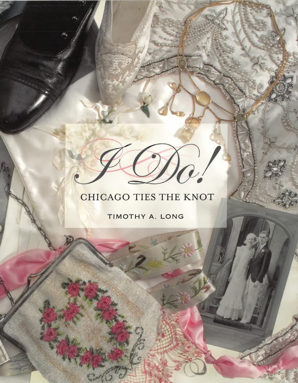 Costume Exhibition Catalogues - Chicago History Museum