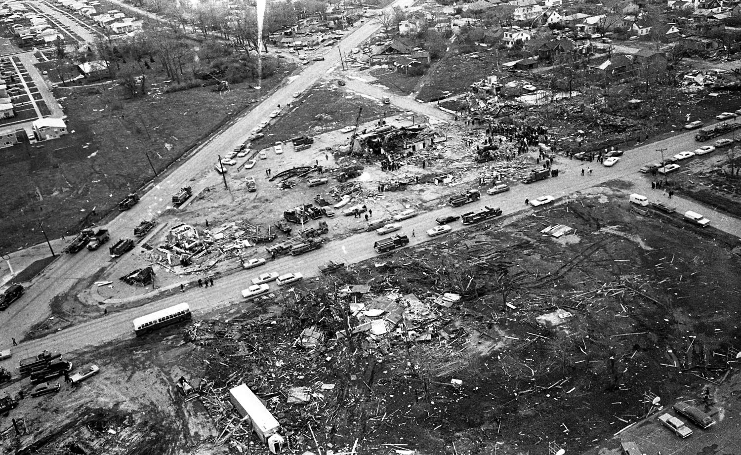 Tornado Season in Chicago - Chicago History Museum